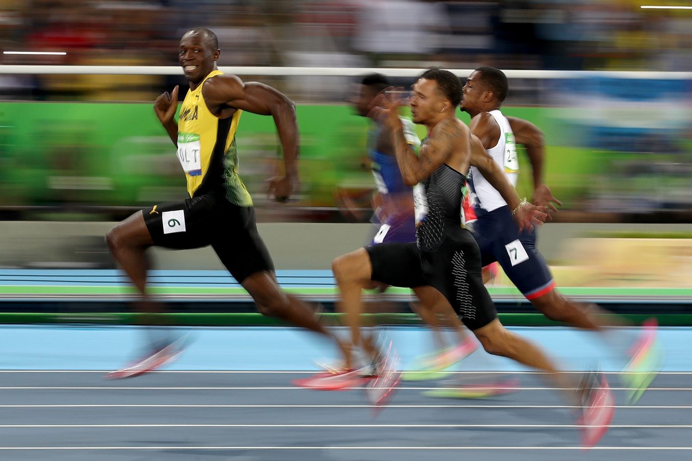 Quantos KM por hora uma pessoa consegue correr? - Mundo Inverso